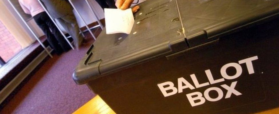 NI Assembly election: Tuesday is last day for voter registration - BBC News