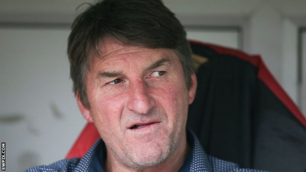 Tony Smith: Hull KR head coach signs new three-year contract - BBC Sport