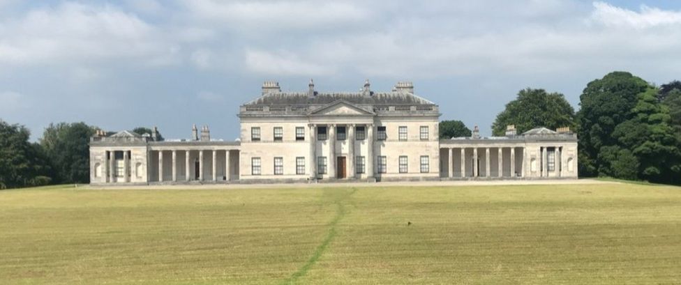 Ireland's Land Acts and the decline of the 'Big House' - BBC News