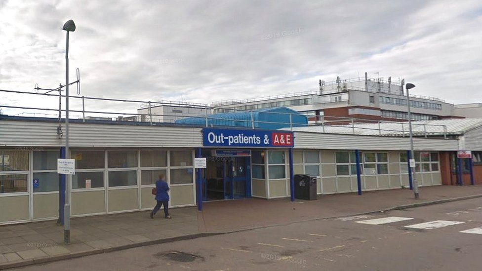 Kettering hospital failed patient who later died - coroner - BBC News