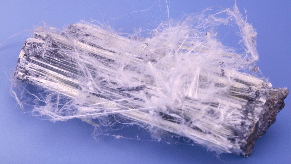 Asbestos fly-tipped 'in every corner' of county - BBC News