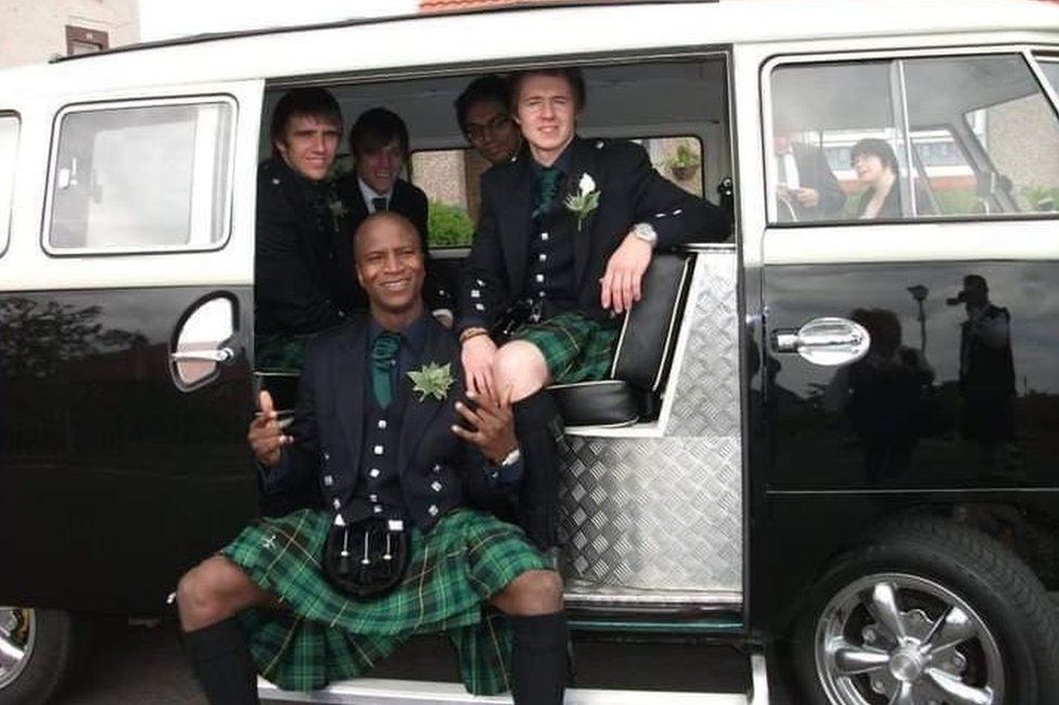 Sheku Bayoh: Fresh questions over death in police custody - BBC News