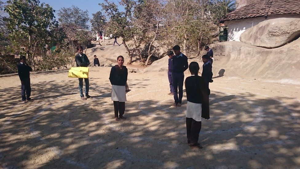 A day in the life of children in Bakhel - BBC News