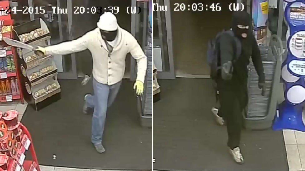 Two Sheffield men jailed over Skegness armed robbery - BBC News