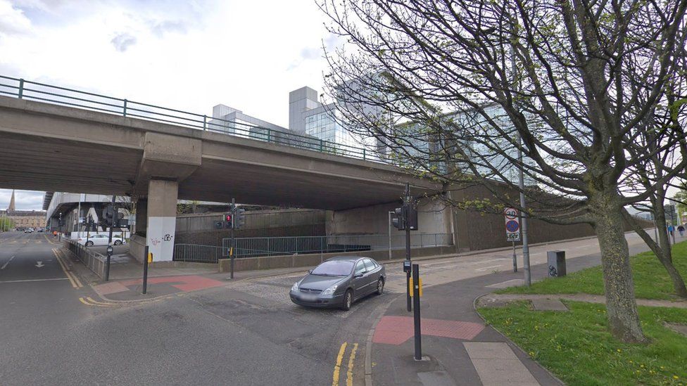 Man critical after being struck by lorry at busy Glasgow junction - BBC ...