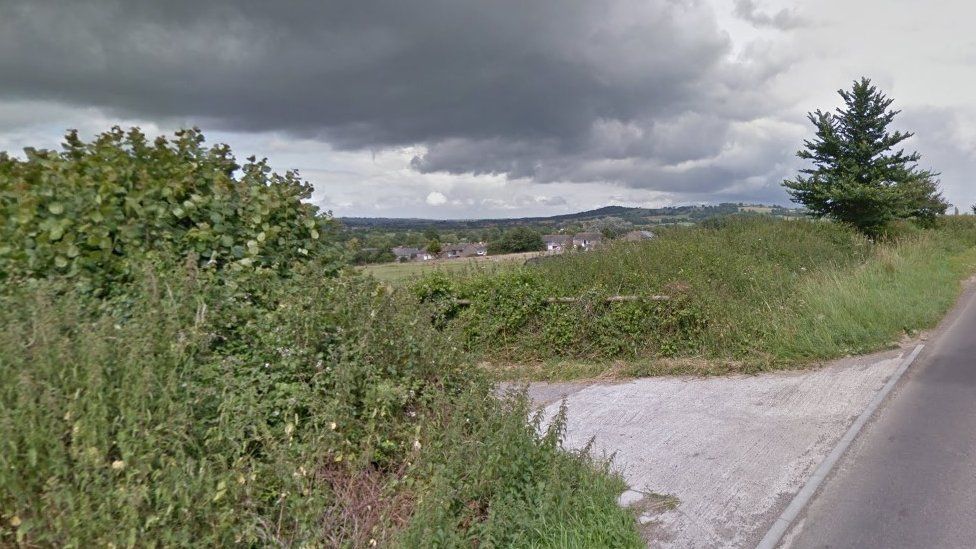 New Yetminster homes plan labelled 'absolute disaster' - BBC News