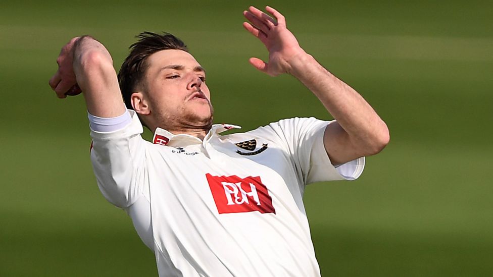George Hankins: Gloucestershire batsman agrees contract extension - BBC ...