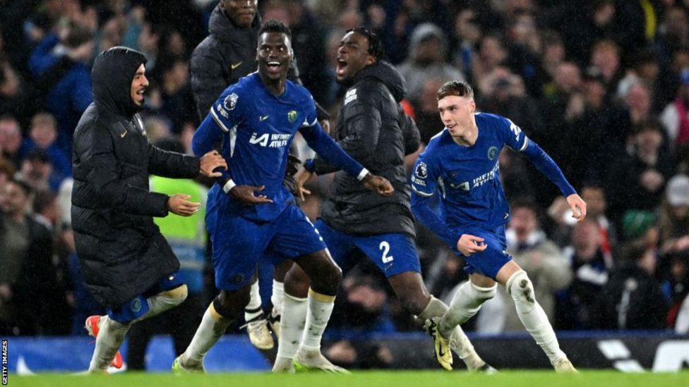Chelsea 4-3 Manchester United: Cole Palmer strikes twice in injury time ...