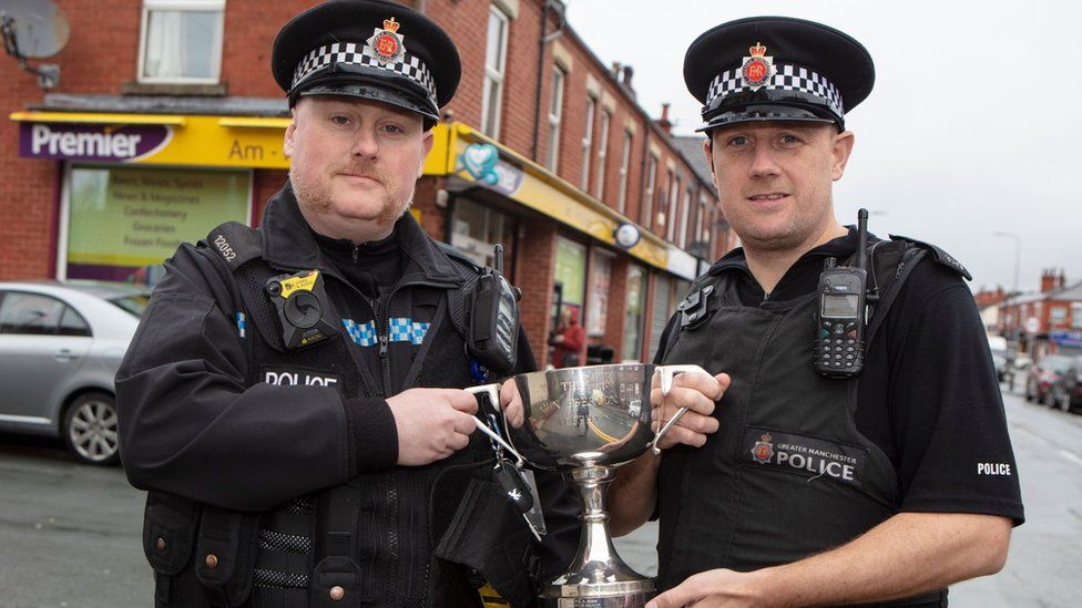 Sentence increase for Wigan man who stabbed PC - BBC News