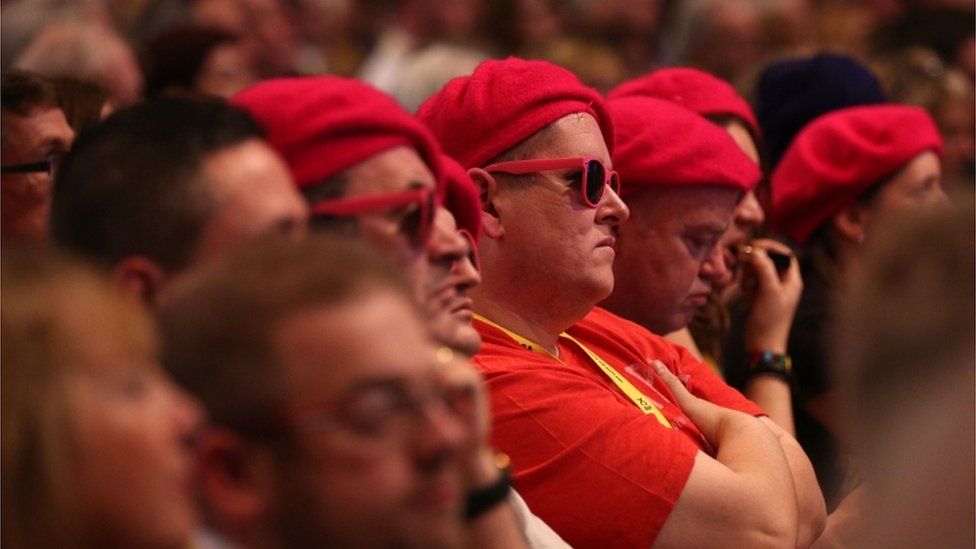 How a slick SNP conference ended with 'a trust me' call - BBC News