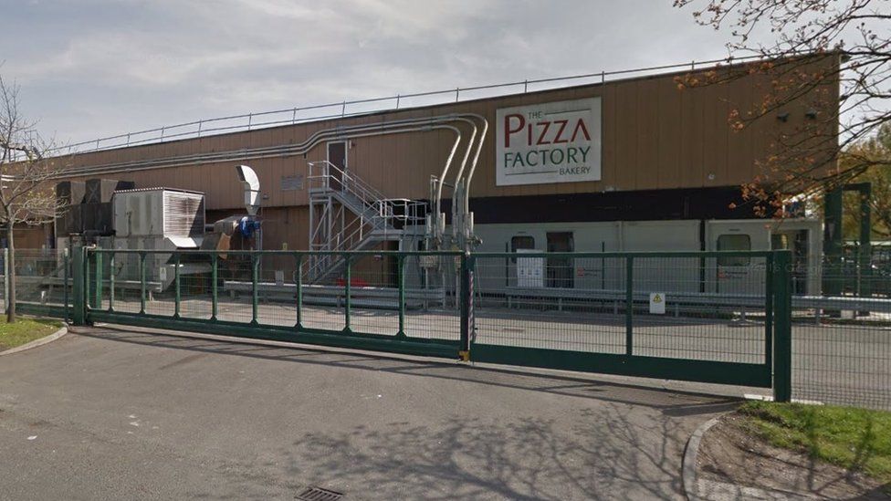 Hundreds of Pizza Factory jobs threatened in Nottingham - BBC News
