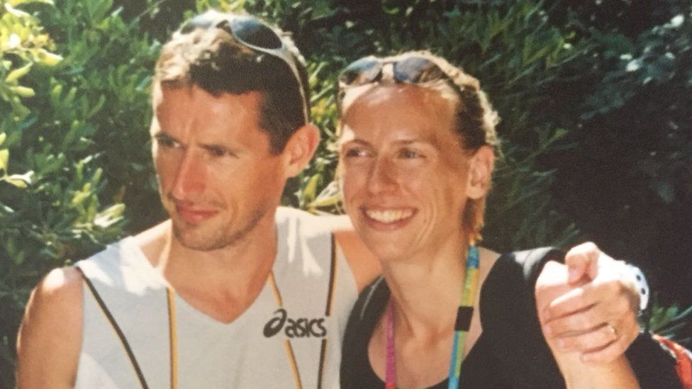 Owner of buried wedding ring found after online appeal - BBC News