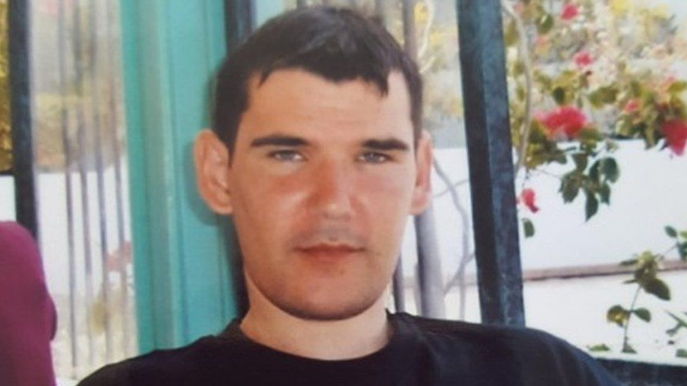 Tributes paid to pedestrian killed on A55 in Anglesey - BBC News