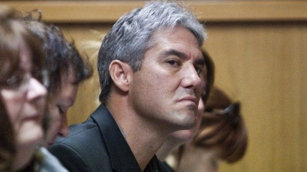 Anti-abortion activist Troy Newman detained in Melbourne - BBC News