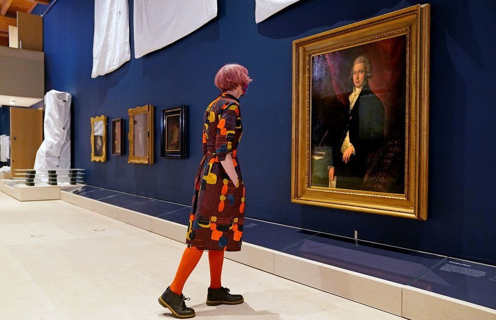 Burrell Collection to reopen after £68.25m revamp - BBC News