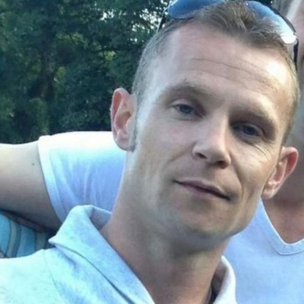 Wayne Boylan murder: 44-year-old man released on bail - BBC News