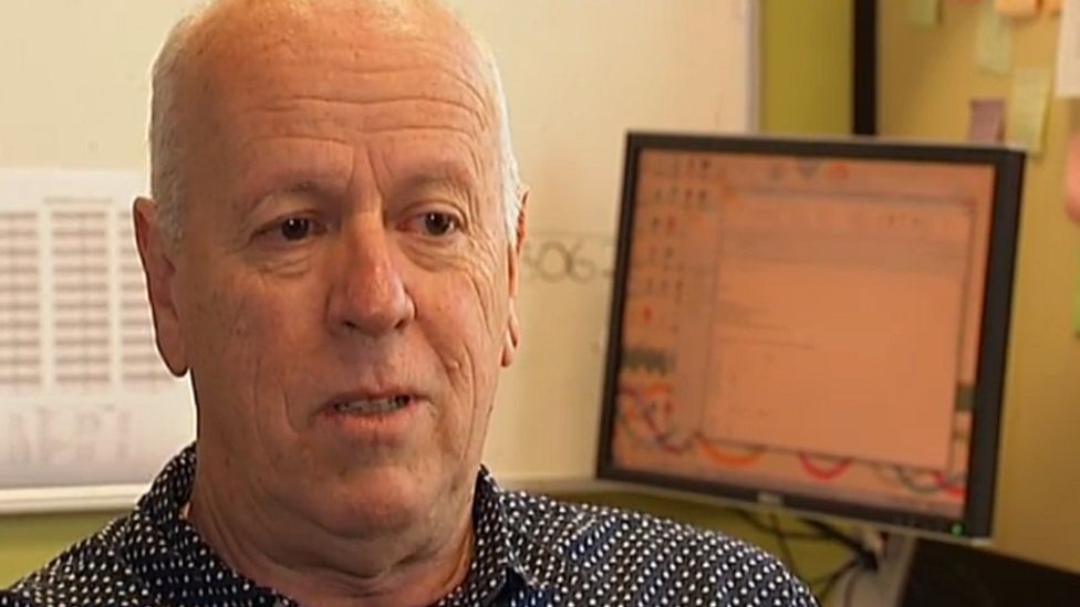 Banned NZ book goes back on sale - BBC News