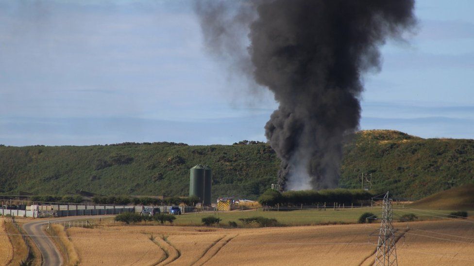 Large fire breaks out on Martinstown farm - BBC News