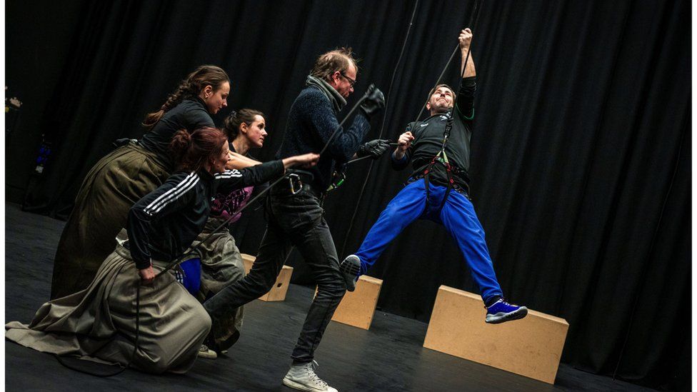 300 mlynedd o dwristiaeth ar yr Wyddfa - BBC Cymru Fyw