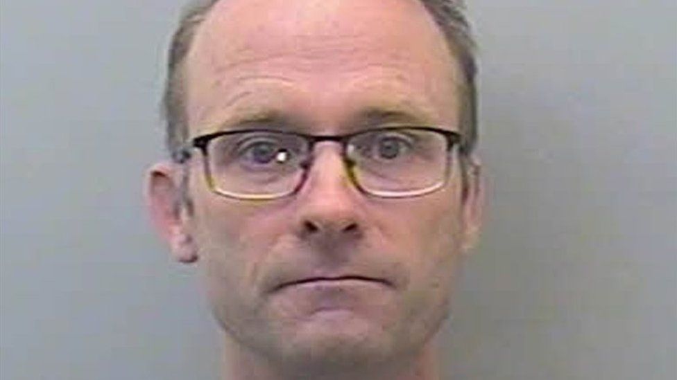 Assistant head Jonathan Rowe 'raped blindfolded girl' - BBC News