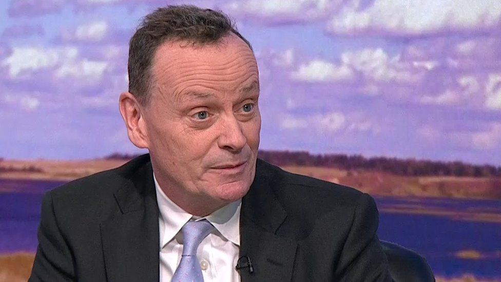 Victims' commissioner Ian Jeffers not 'abandoning ship' - BBC News