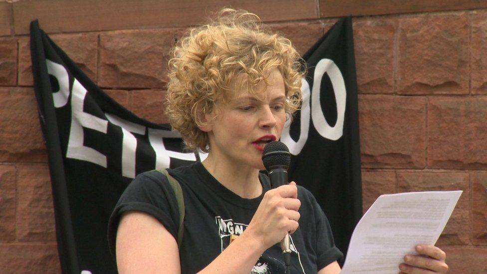 Actress Maxine Peake speaks at Peterloo event in Manchester - BBC News