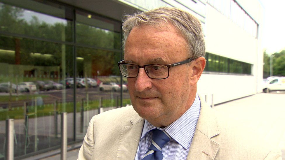 Fibromyalgia to be recognised as long-term condition - BBC News