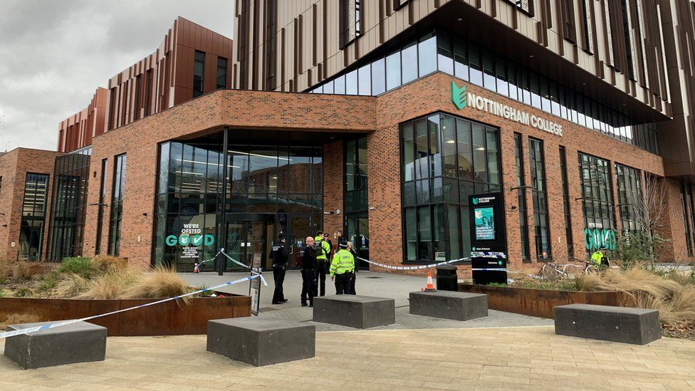 Teenager sentenced for Nottingham College knife fight - BBC News