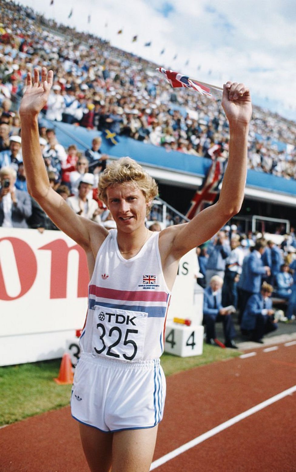 World Athletics Championships: Jake Wightman wins the 1500m gold - BBC ...