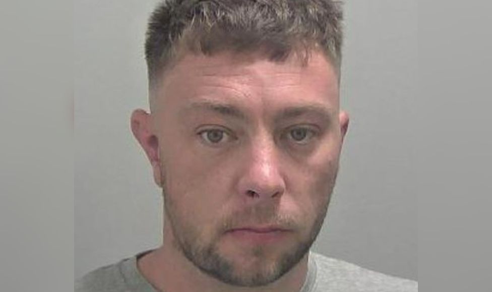 Man admits manslaughter after dragging victim under car - BBC News