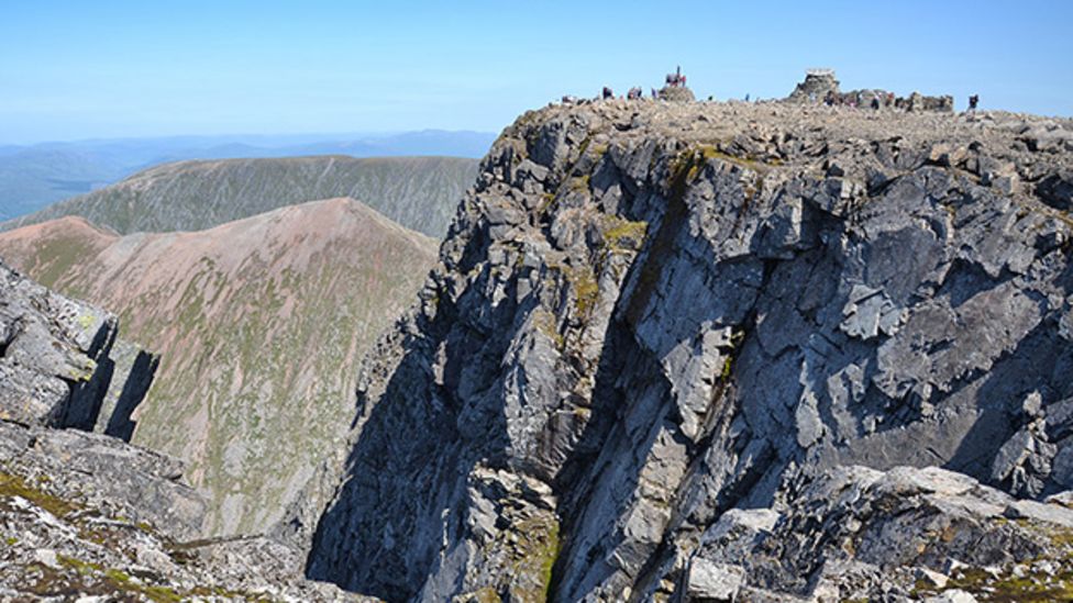 Soggy Ben Nevis can be remarkably dry - BBC News