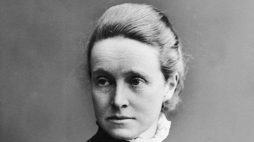 Millicent Fawcett statue gets Parliament Square go ahead - BBC News