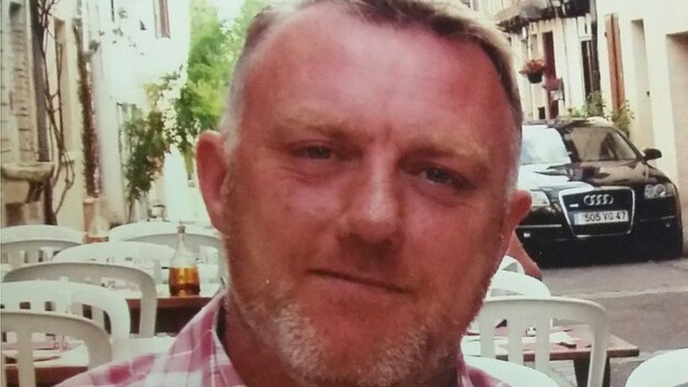 Pont Abraham M4 crash: Tributes paid to Tony Hemming - BBC News