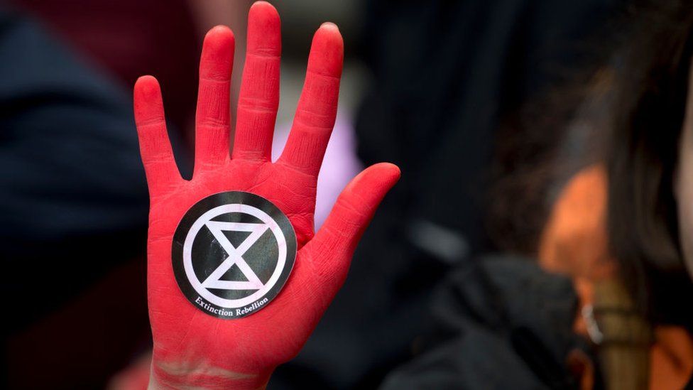 Extinction Rebellion: Group wins court case following police ban on ...