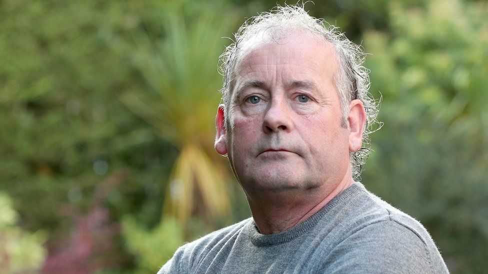 Sectarian harassment: Hugo Elliott settles NIHE case for £12.5K - BBC News