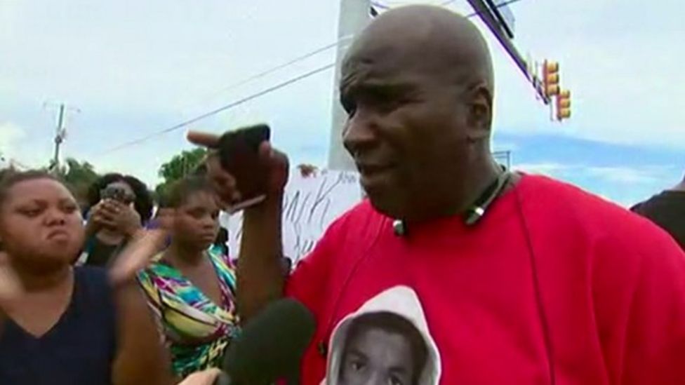 Philando Castile death: Aftermath of police shooting streamed live ...