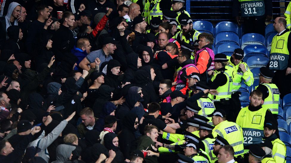 Police officers assaulted in Ibrox crowd trouble - BBC News
