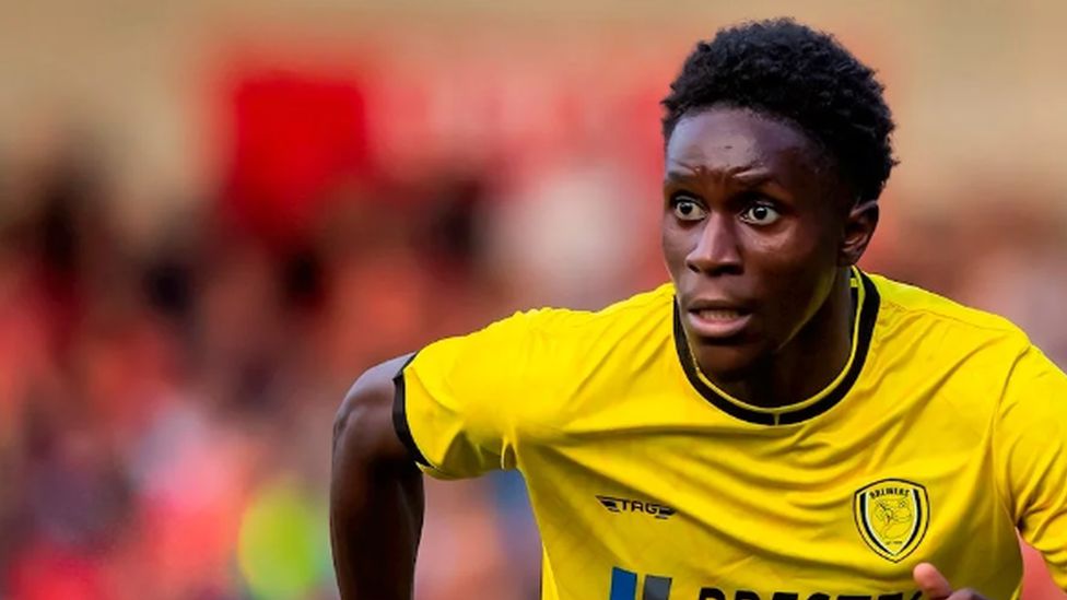 Burton Albion defender Williams Kokolo cleared of rape charges - BBC News