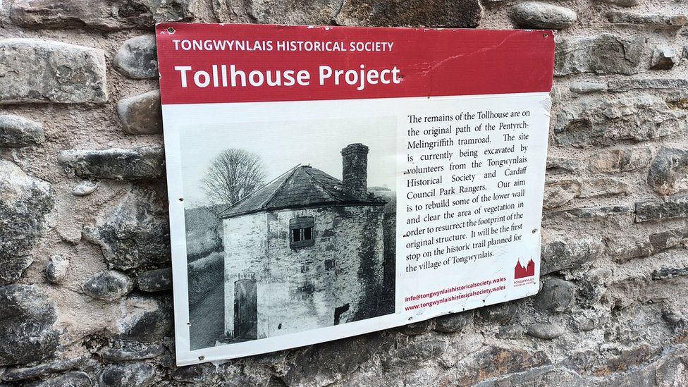 Tongwynlais: Historic tollhouse given new lease of life - BBC News