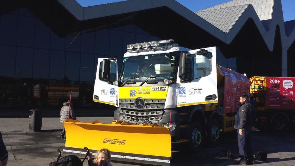 More than 200 gritters ready for Scotland's winter - BBC News