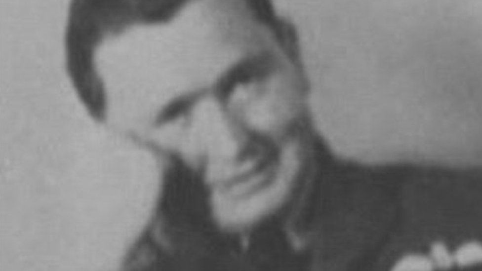 'Brave' WW2 pilot's death was an accident, inquest finds - BBC News