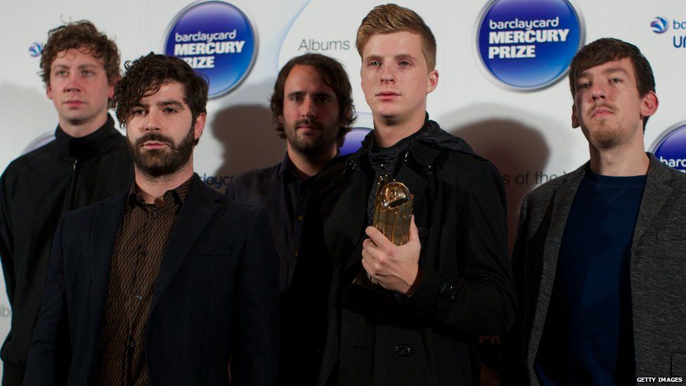 Foals announce UK and Ireland tour for early 2016 - BBC News