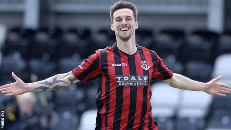 Declan Caddell injury blow for champions Crusaders - BBC Sport