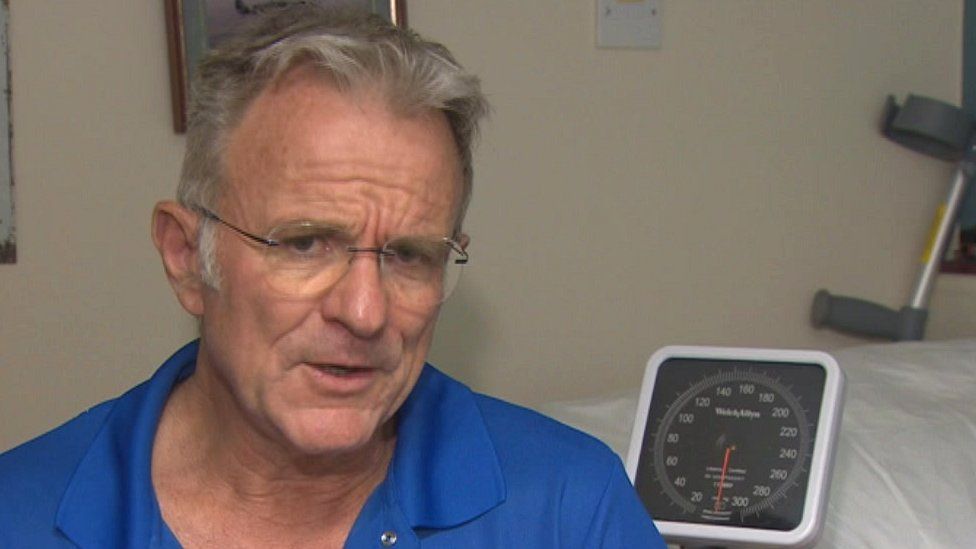 Chronic pain: 'I pleaded with them, just take my leg off' - BBC News