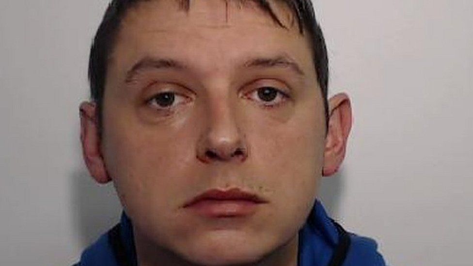 Leigh sports coach Michael Hunter sent naked photo to boy - BBC News