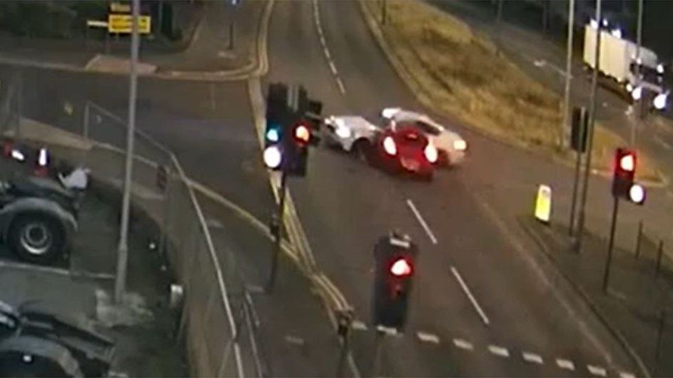 Doncaster driver jailed for killing young woman in crash - BBC News