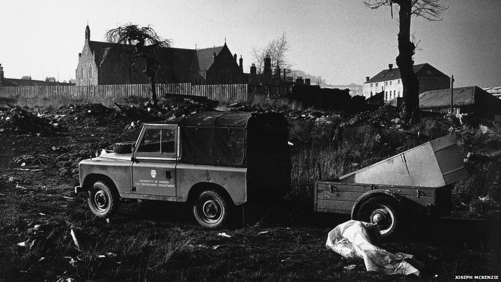 'Father of modern Scots photography' Joseph McKenzie dies - BBC News