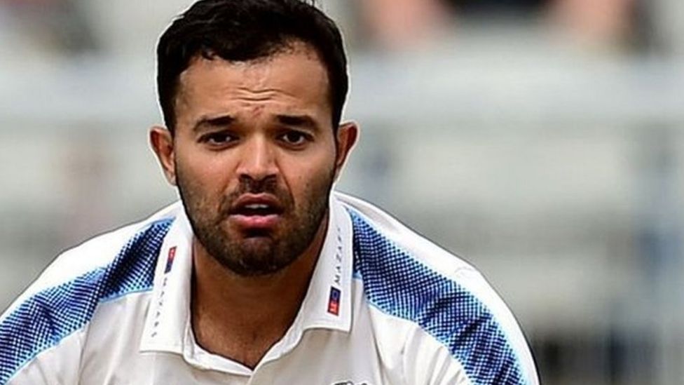 ECB probes Leicestershire cricketer's blackface photo complaint - BBC News