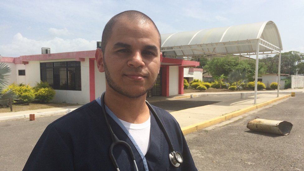 Venezuela: Maduro evokes spectre of foreign threat - BBC News