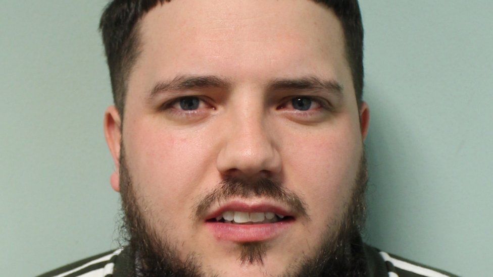 Man jailed for role in Hackney 'acid attack' - BBC News